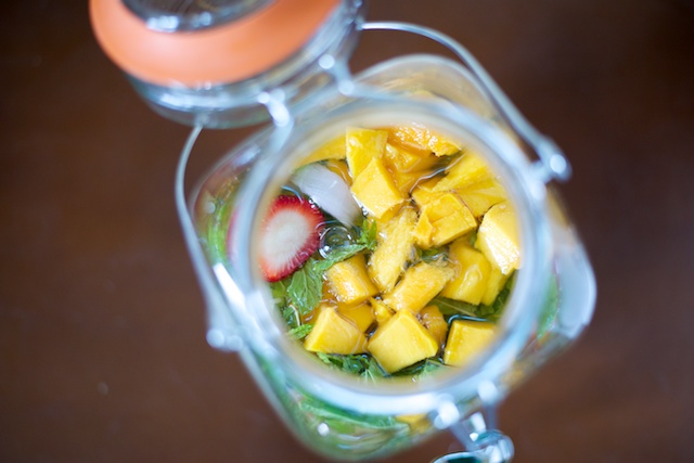 Strawberry-Mango Mint Tea – that paleo couple