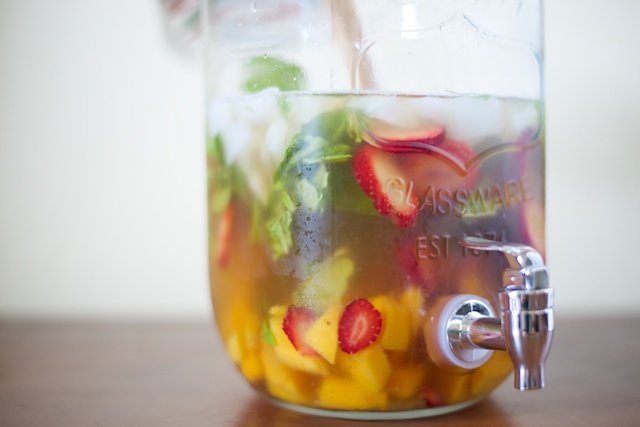Strawberry-Mango Mint Tea – that paleo couple
