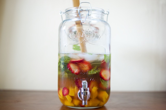 Strawberry-Mango Mint Tea – that paleo couple